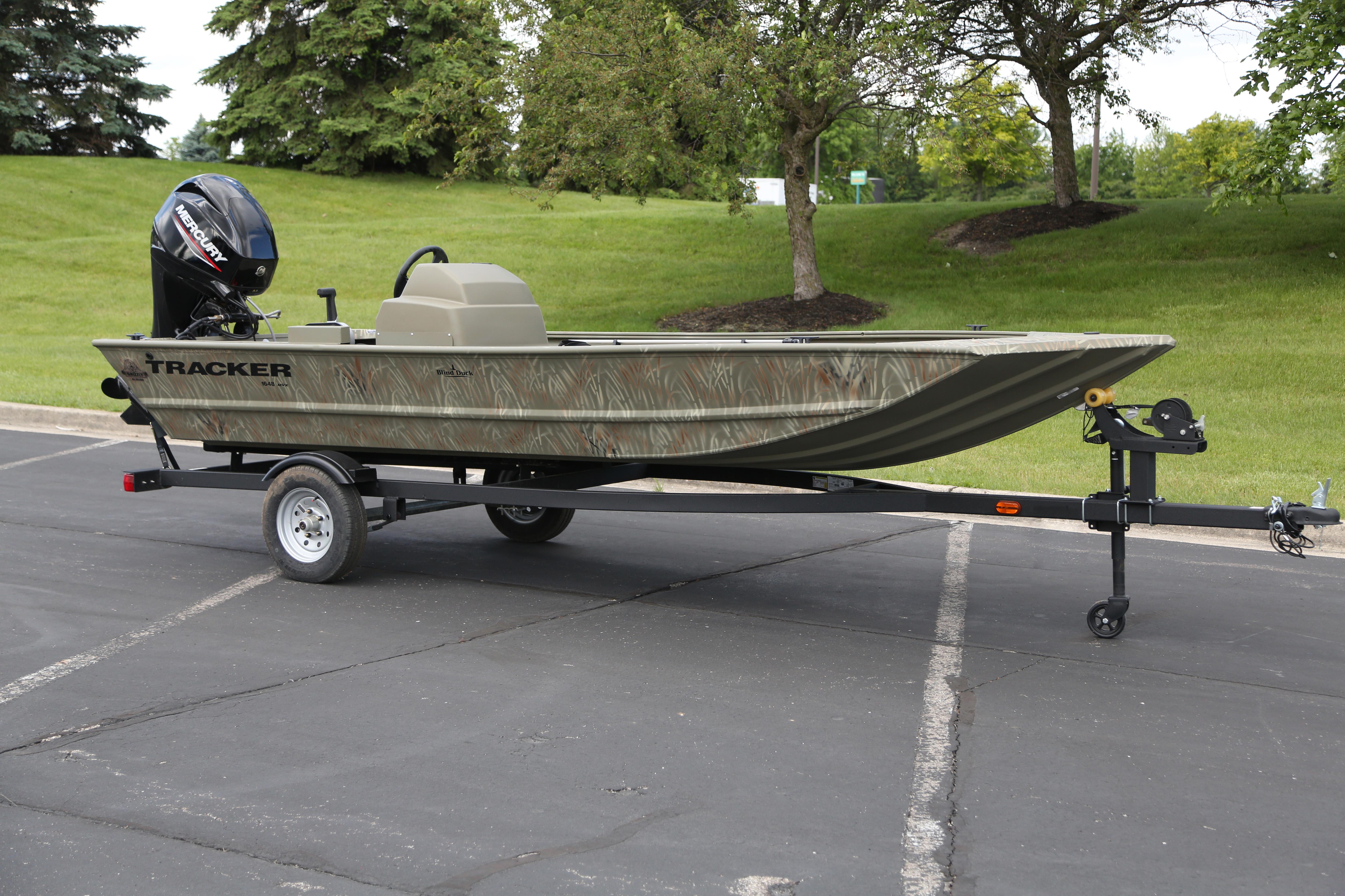 2025 TRACKER GRIZZLY 1648 SC | Bass Pro Shops