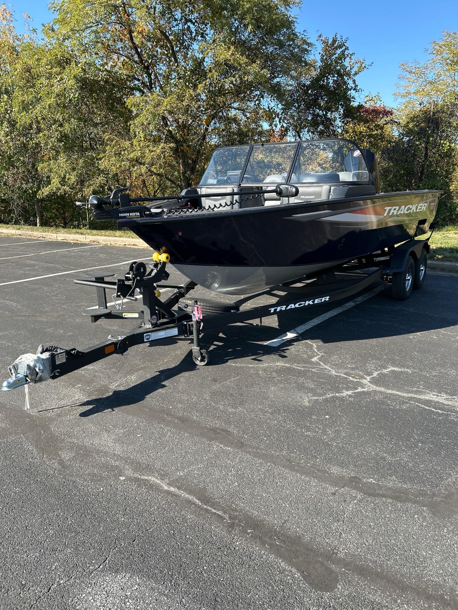 2025 TRACKER TARGA™ V-19 WT | Bass Pro Shops