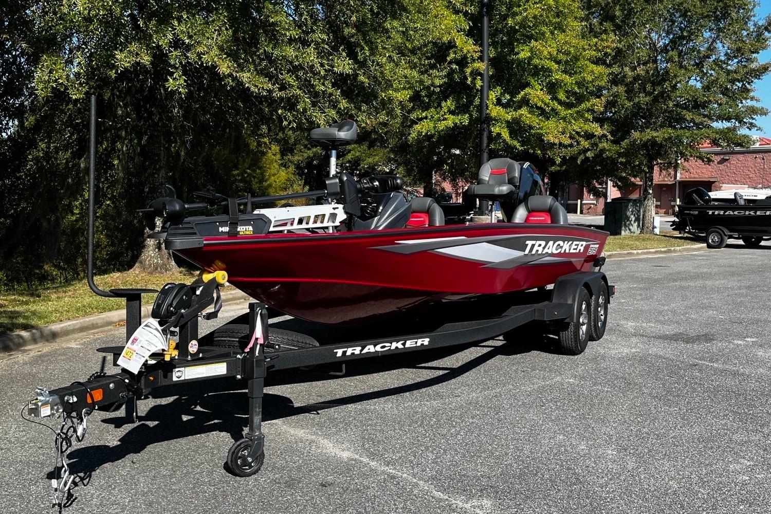 2025 TRACKER SAVAGE 215 | Cabela's