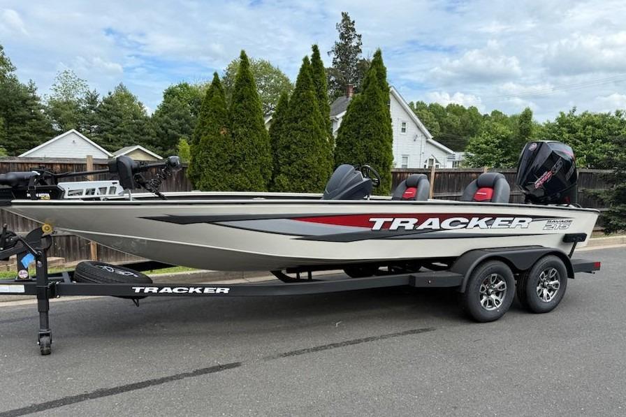 2025 TRACKER SAVAGE 215 | Cabela's