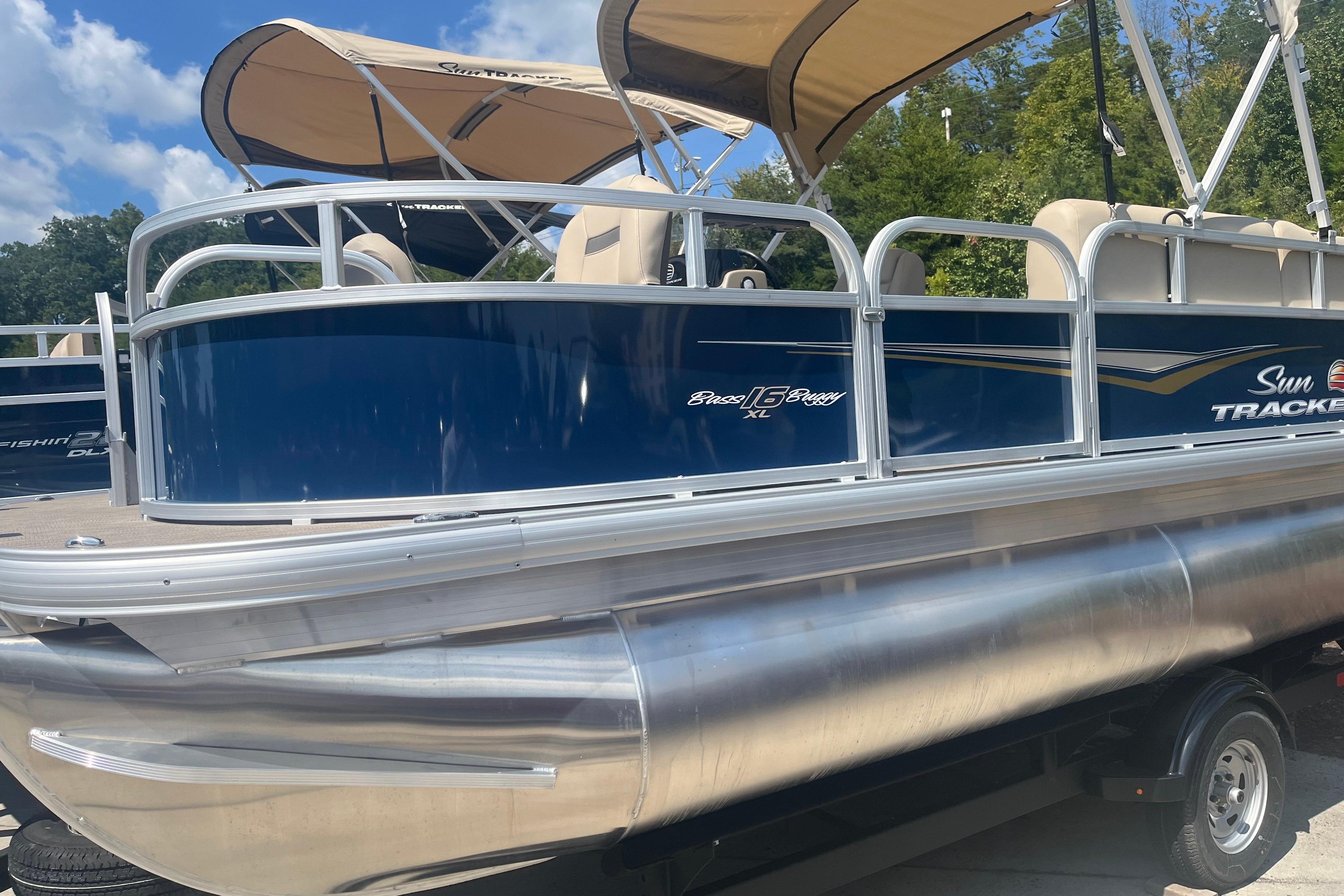 2025 SUN TRACKER BASS BUGGY 16 XL SELECT | Bass Pro Shops