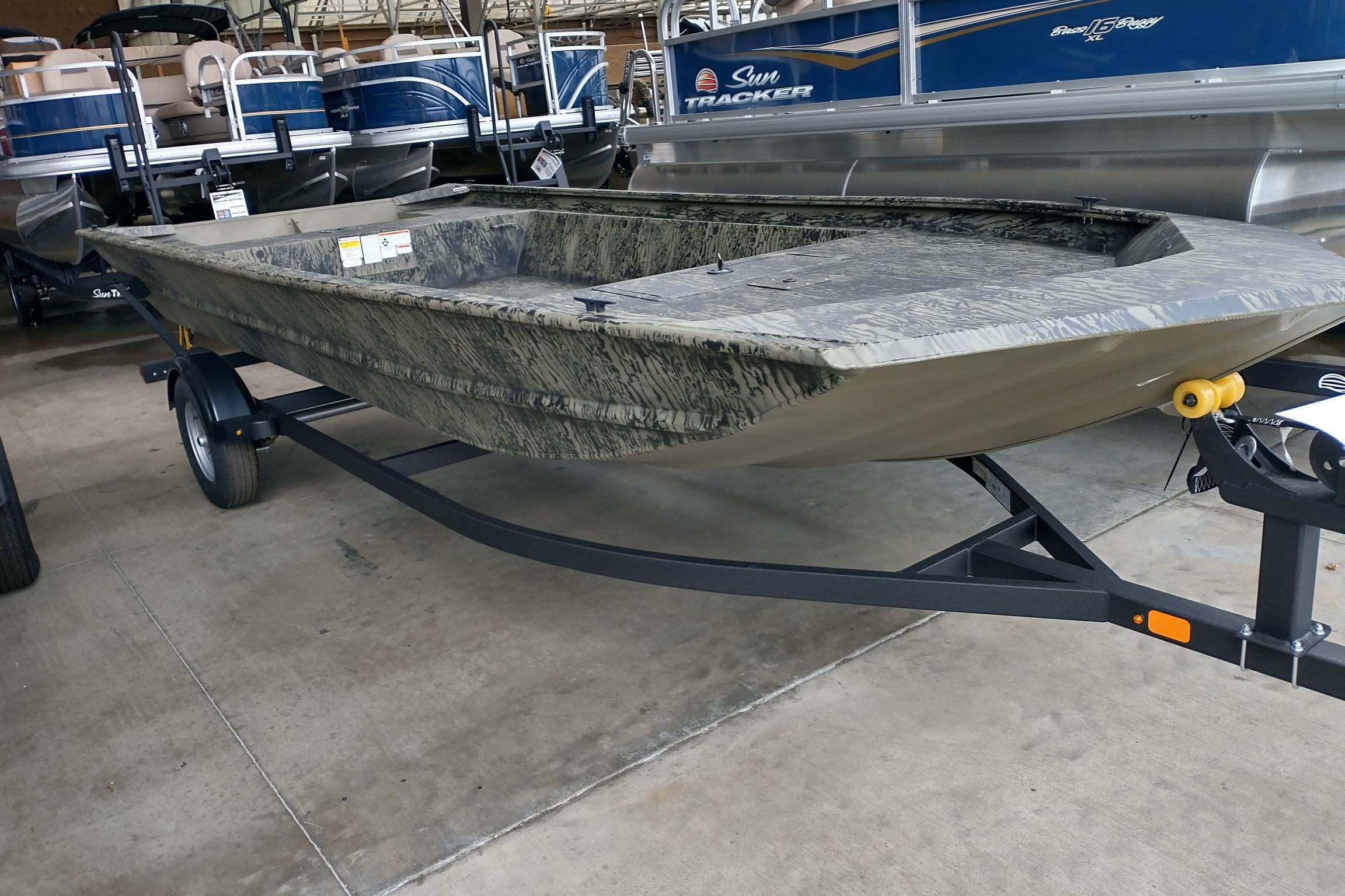 2026 TRACKER GRIZZLY 1860 UTILITY | Bass Pro Shops
