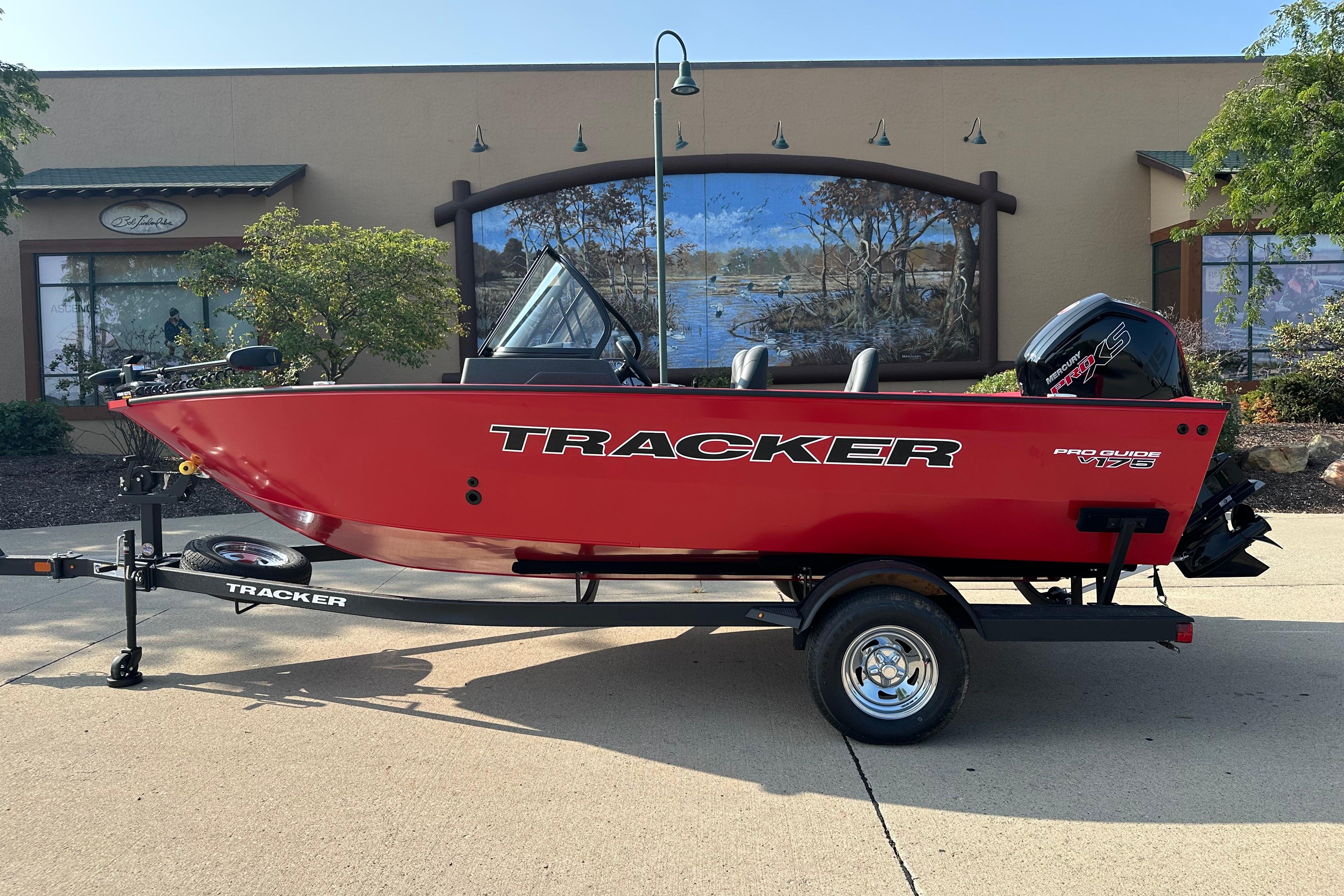 2026 TRACKER PRO GUIDE V-175 WT | Bass Pro Shops