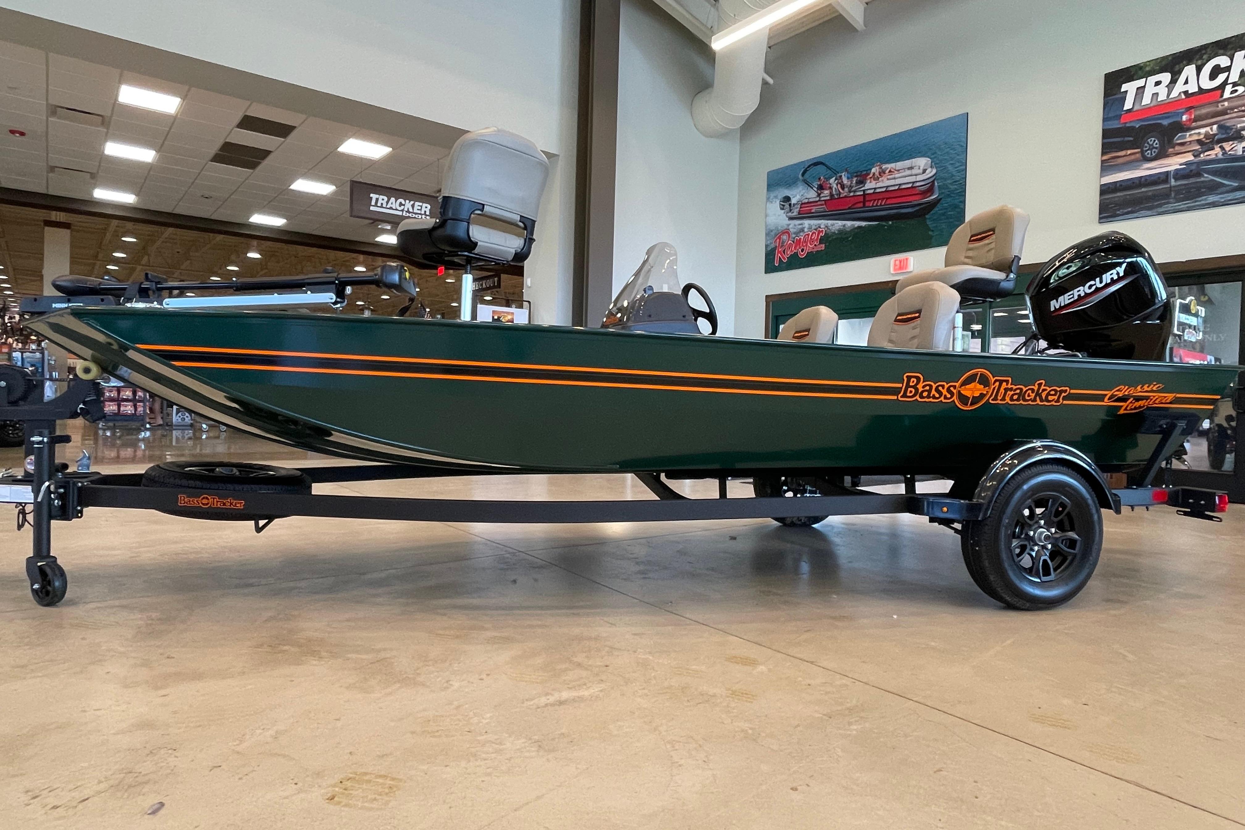 2026 TRACKER BASS TRACKER CLASSIC LIMITED | Bass Pro Shops