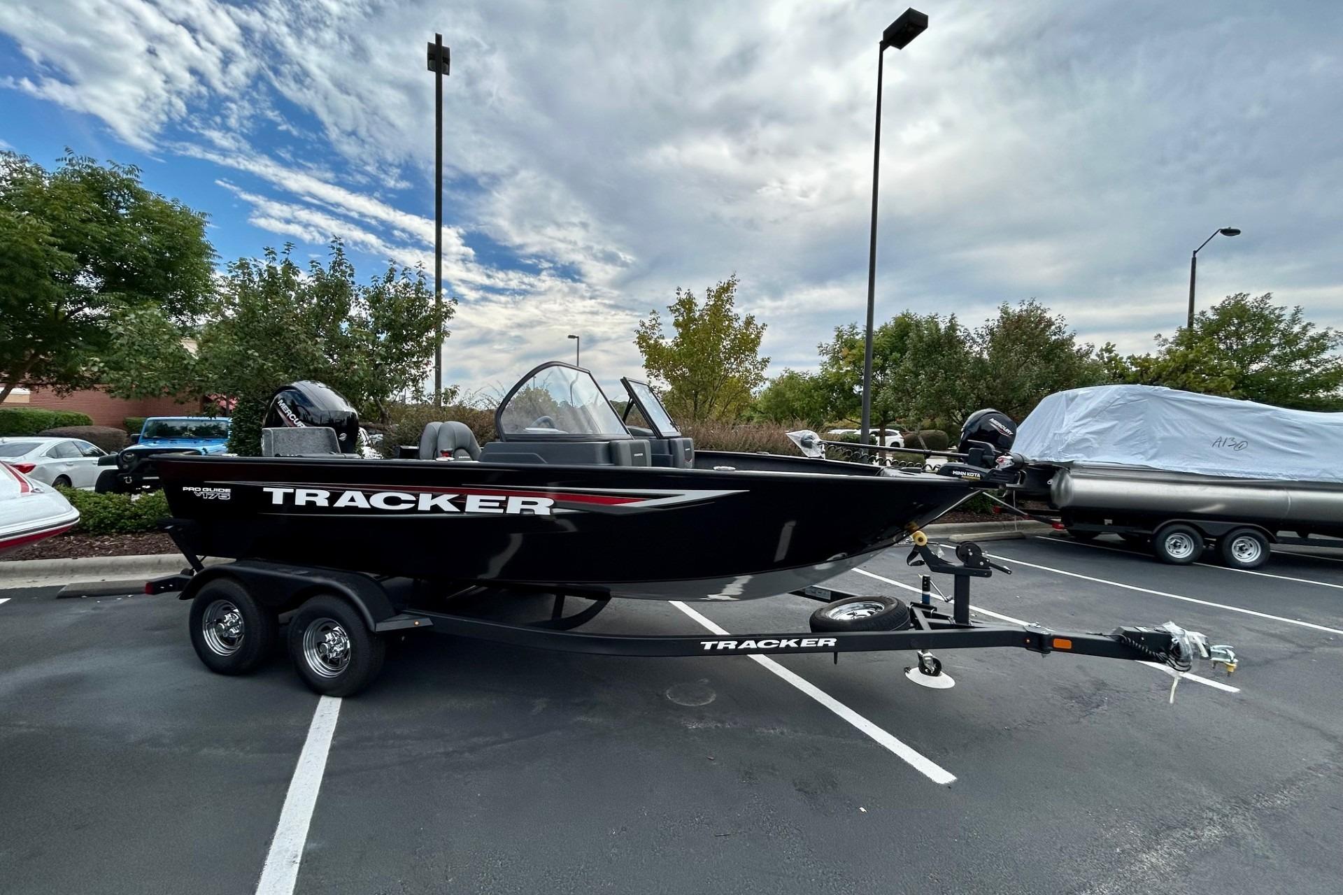 2026 TRACKER PRO GUIDE V-175 COMBO | Bass Pro Shops