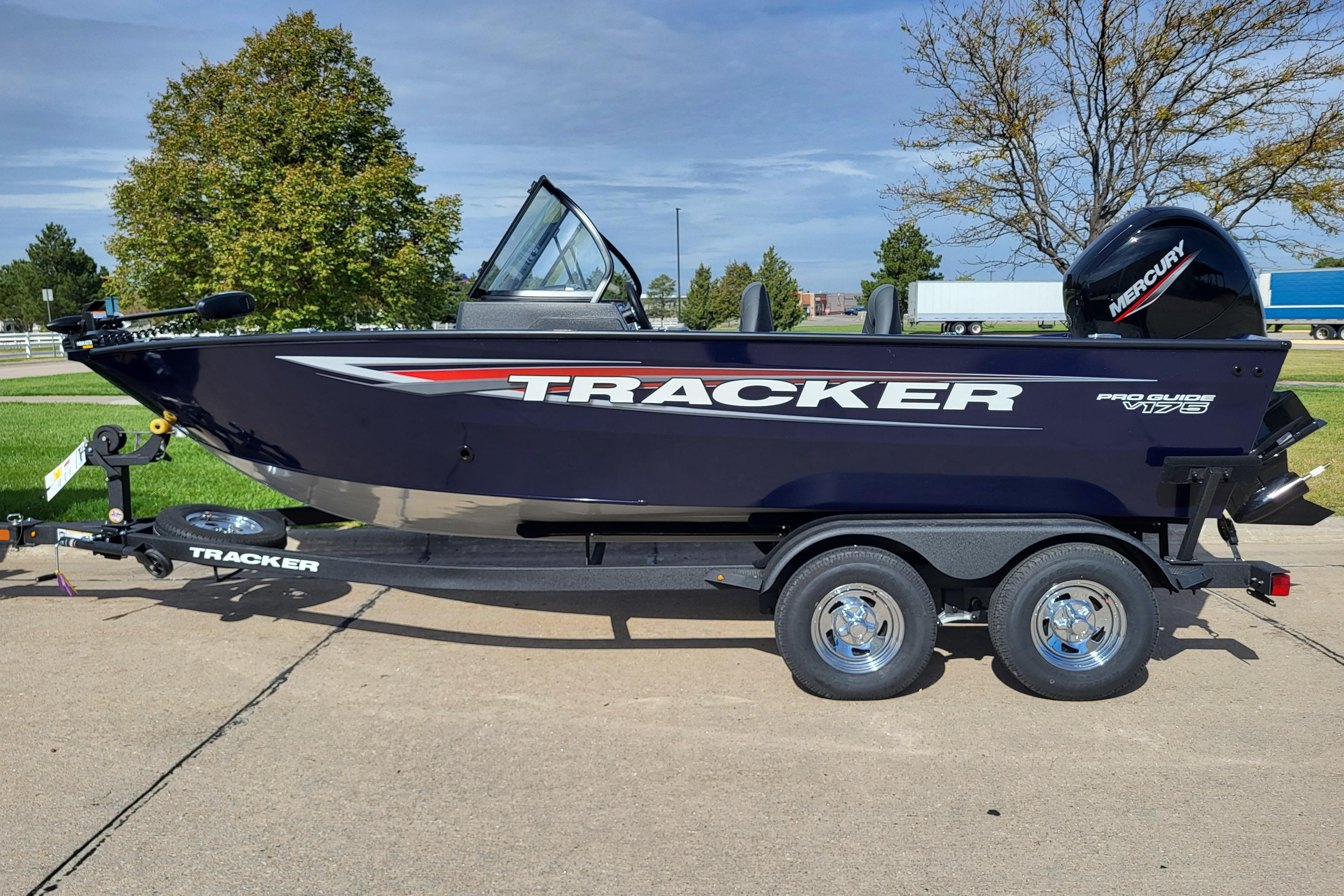 2026 TRACKER PRO GUIDE V-175 WT | Bass Pro Shops