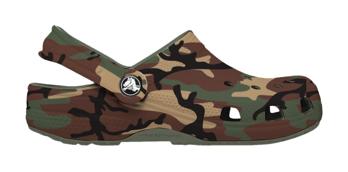 camo crocs